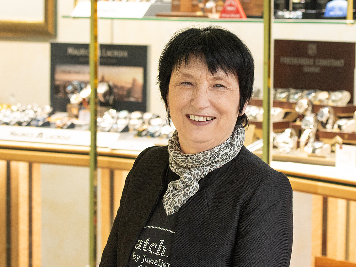 Markenuhren - Rolex, Omega, Breitling, Tag Heuer und weitere bei watch.de